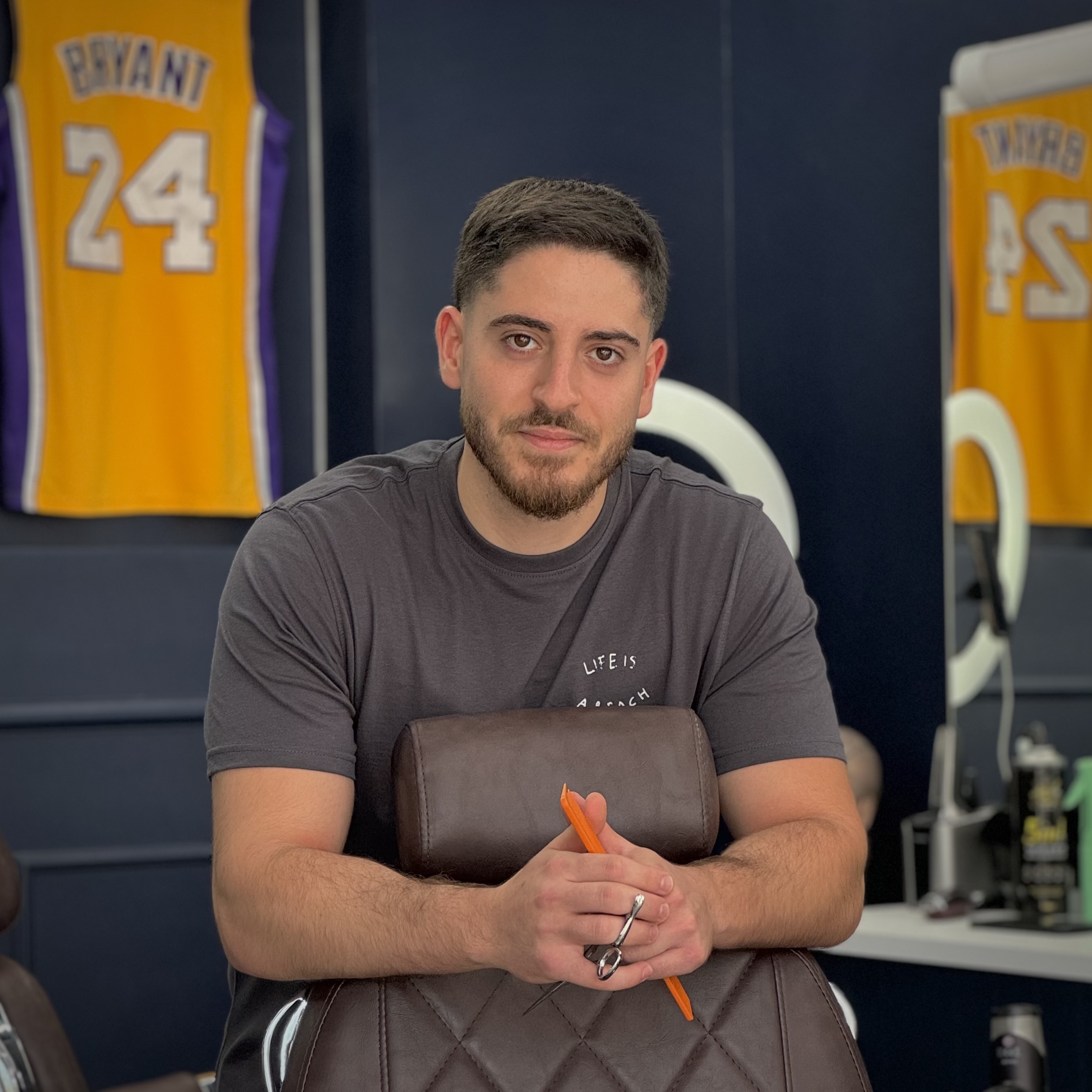 JANNO BARBERSHOP